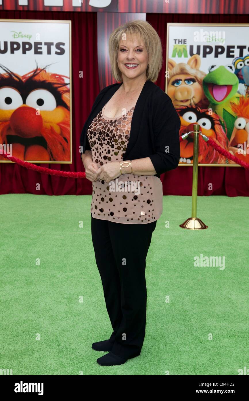 Nancy Grace at arrivals for THE MUPPETS Premiere, El Capitan Theatre ...
