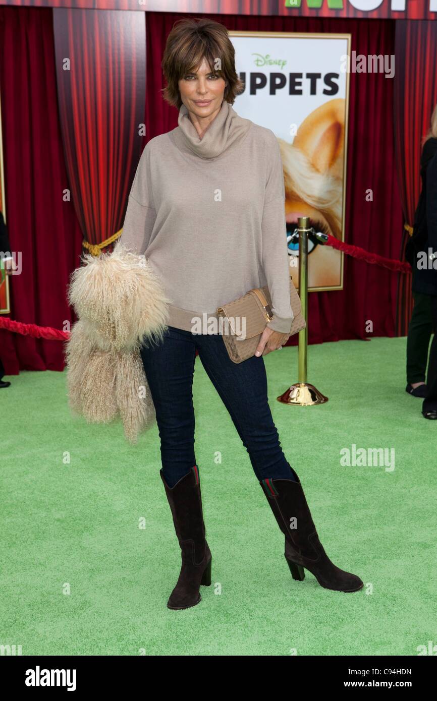 Lisa Rinna at arrivals for THE MUPPETS Premiere, El Capitan Theatre ...