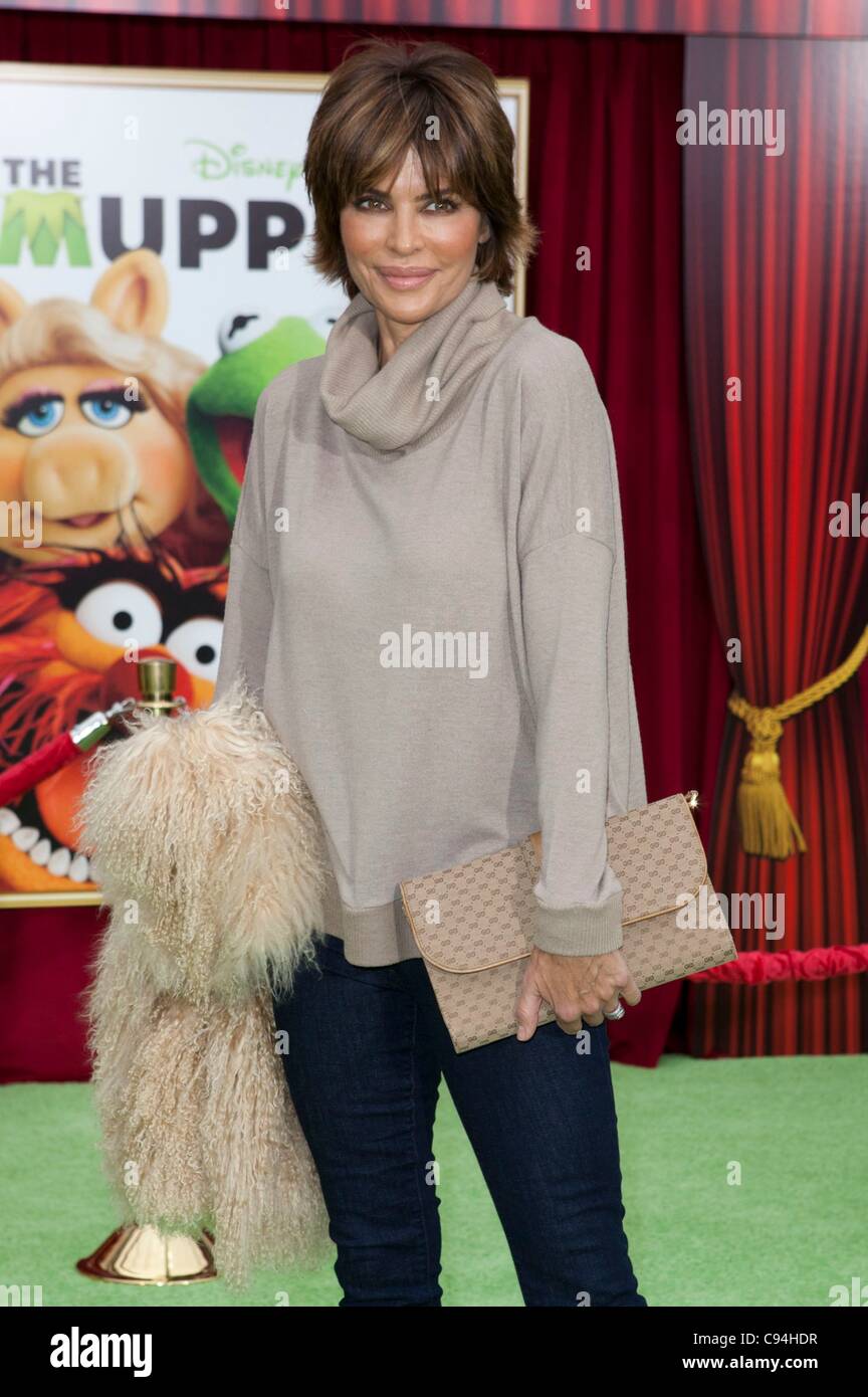 Lisa Rinna at arrivals for THE MUPPETS Premiere, El Capitan Theatre ...