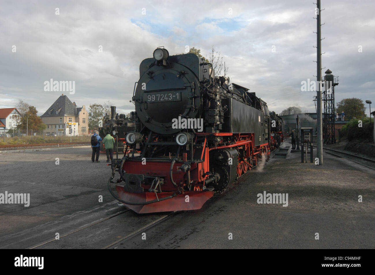 1000mm narrow gauge railway line hi-res stock photography and images ...