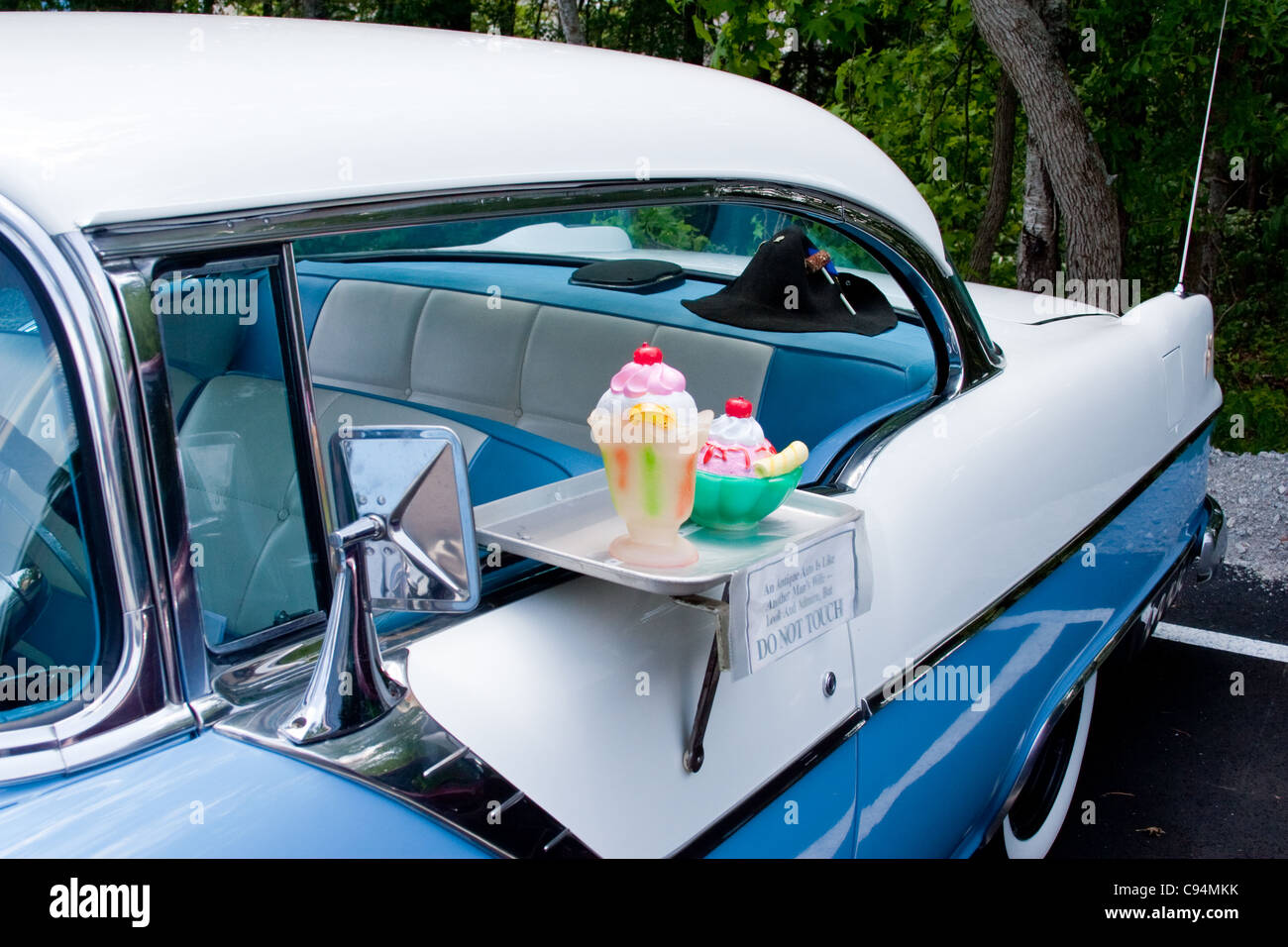 Vintage car food tray in hi-res stock photography and images - Alamy