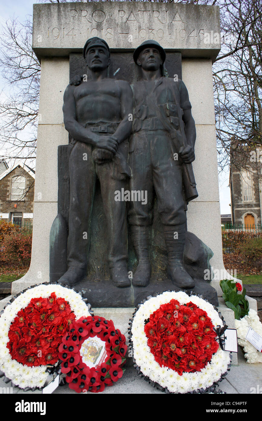 A local war monument Stock Photo - Alamy