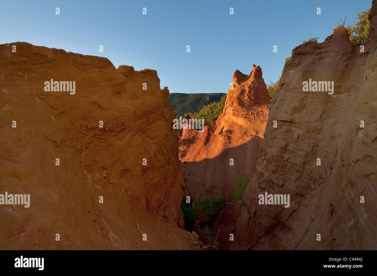 Colorado Provencal Rustrel The Luberon Provence France Stock Photo - Alamy