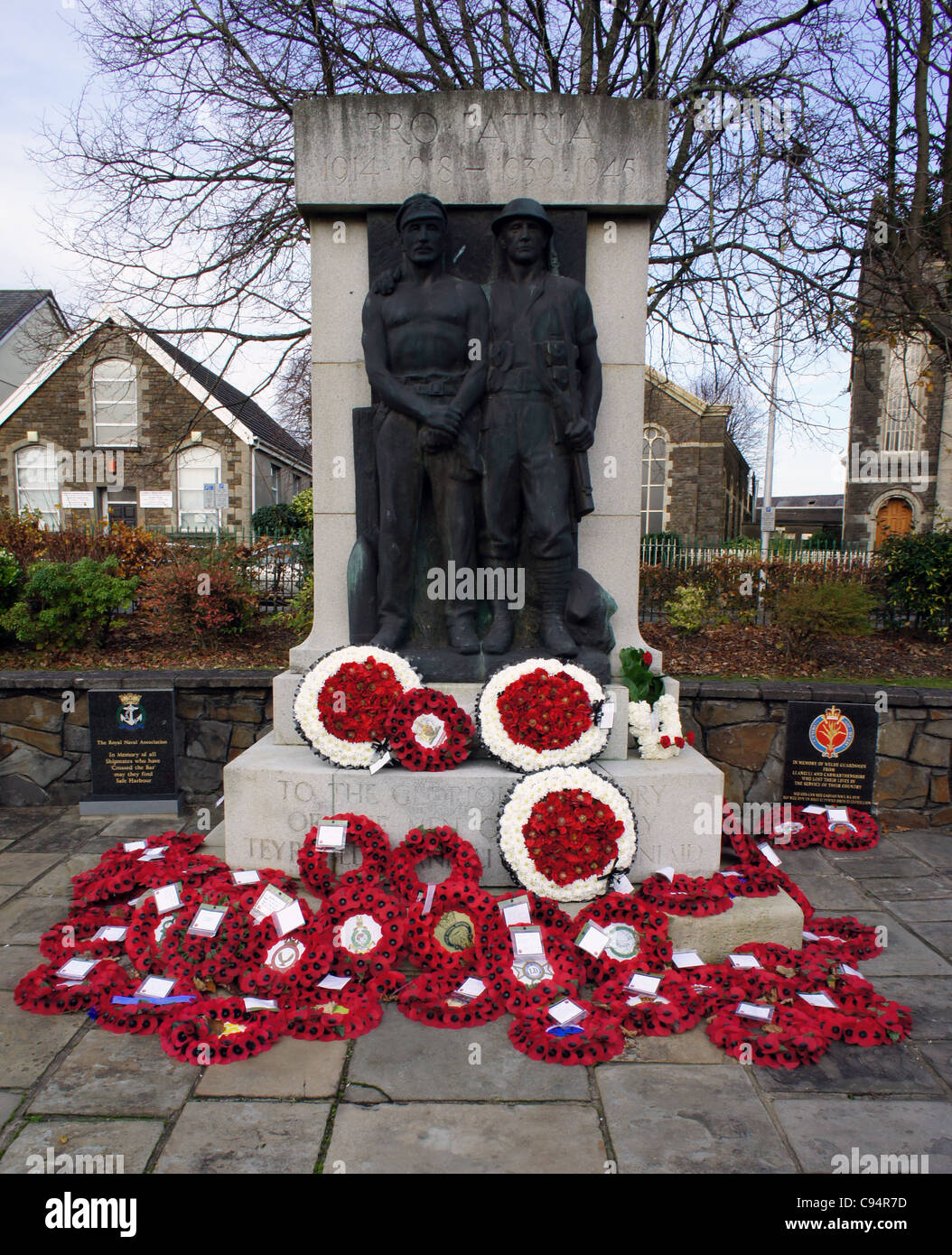 Reefs at a local war memorial Stock Photo - Alamy