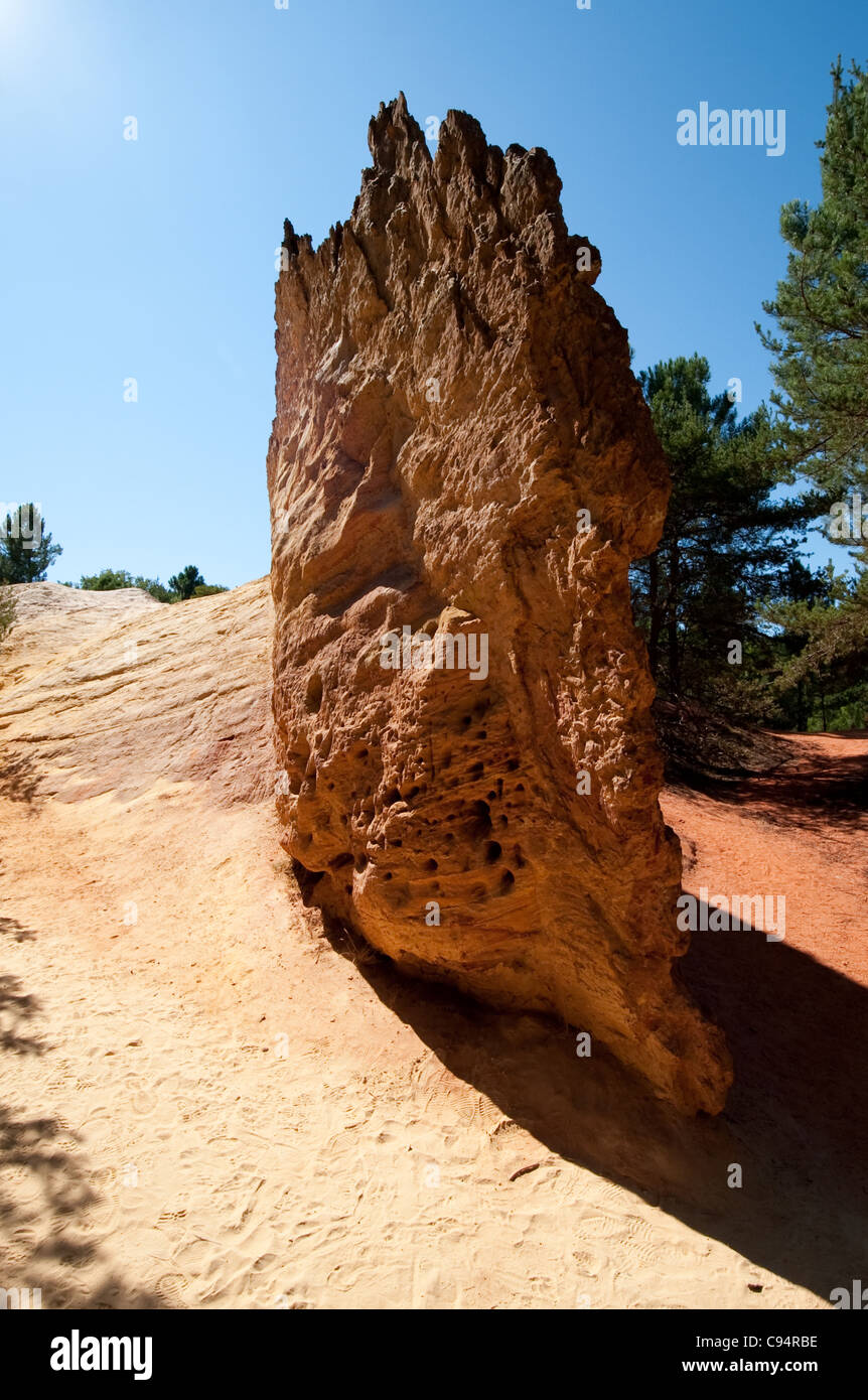 Colorado Provencal Rustrel The Luberon Provence France Stock Photo - Alamy