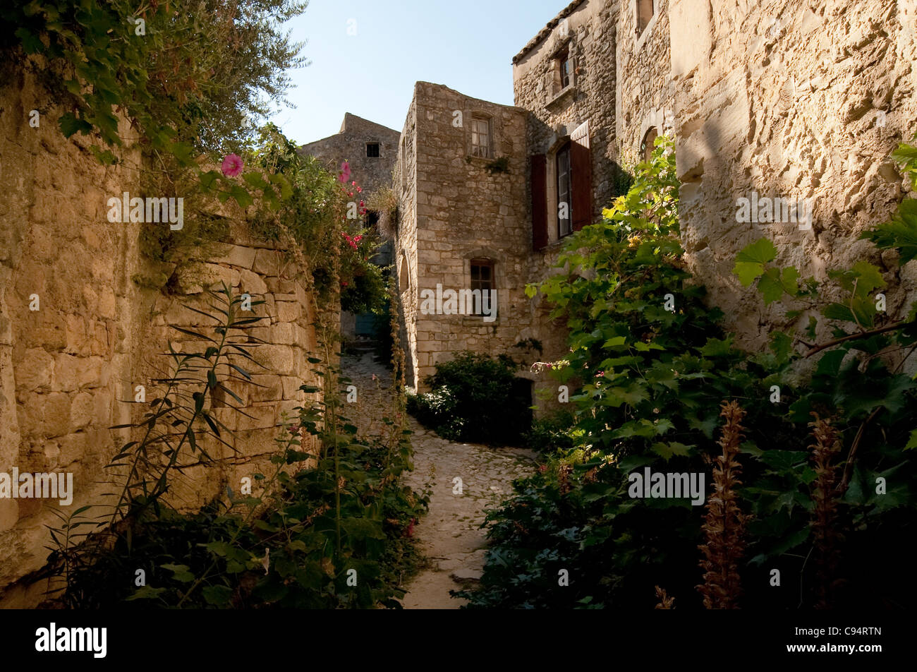 oppede le vieux, luberon, provence, france Stock Photo - Alamy