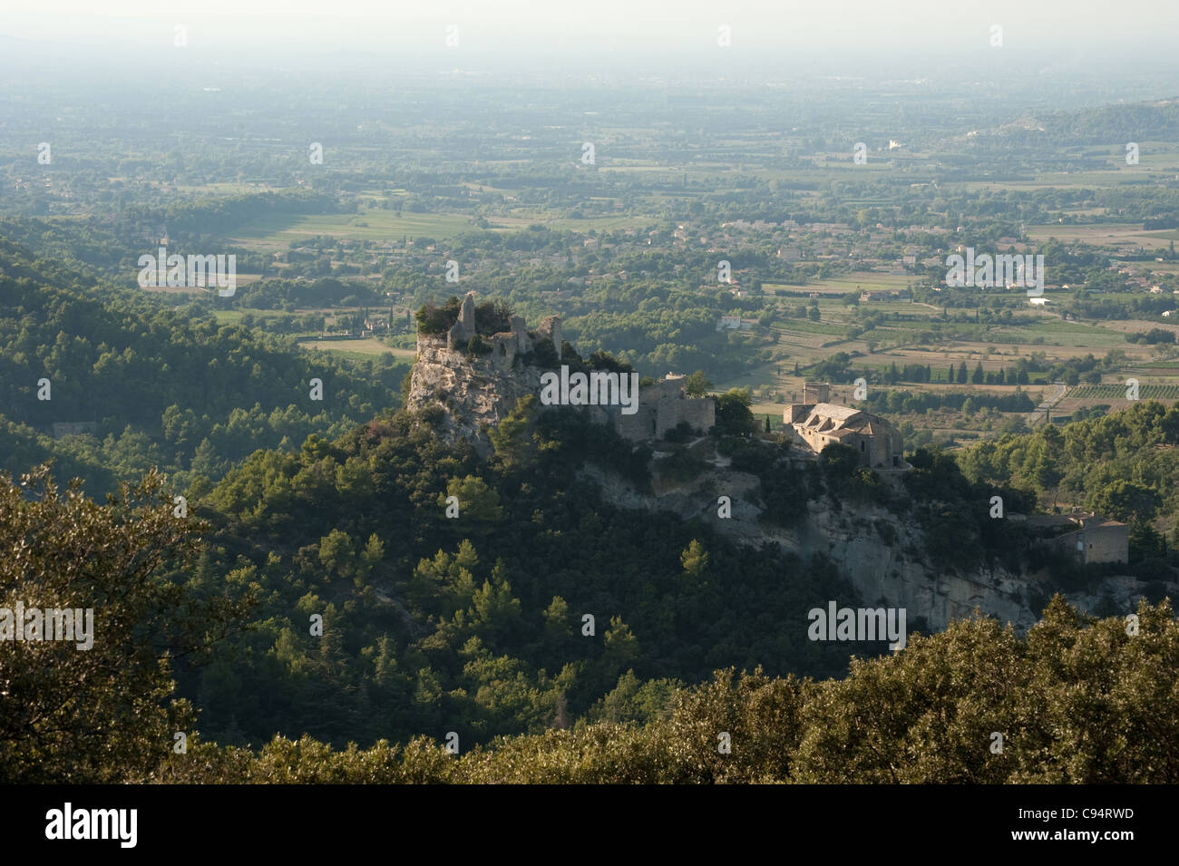 oppede le vieux, luberon, provence, france Stock Photo - Alamy