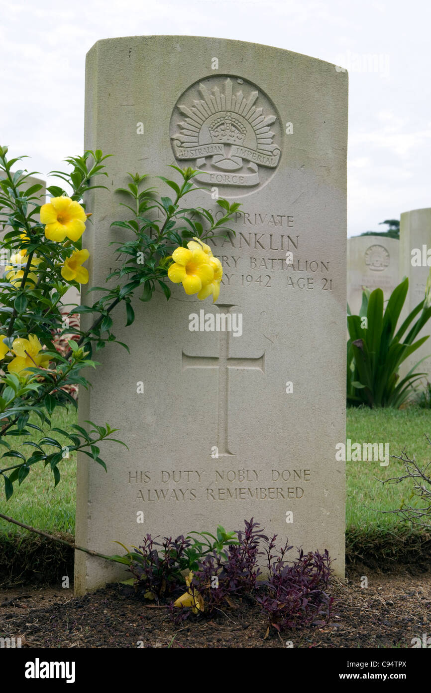 Kranji War Memorial & Commonwealth War Grave Cemetery Stock Photo - Alamy