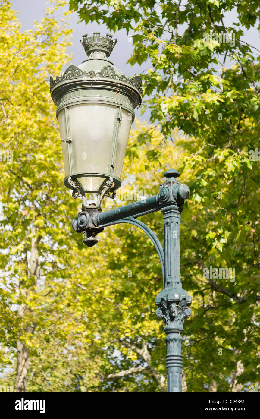 Lamp post light hi-res stock photography and images - Alamy