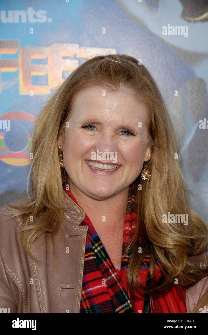 Nancy Cartwright at arrivals for HAPPY FEET TWO Premiere, Grauman's ...