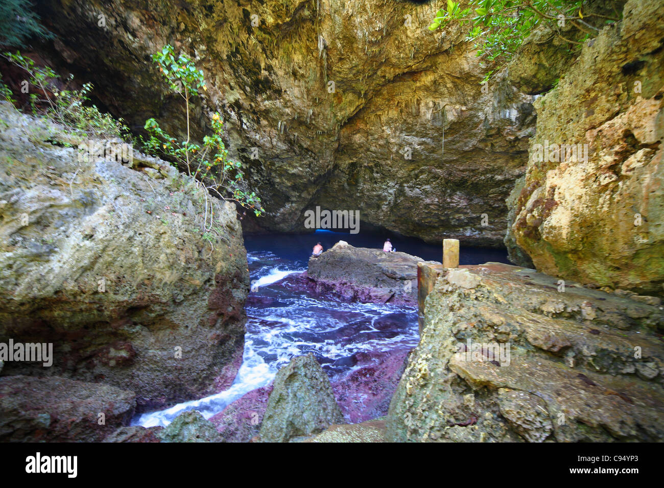 Underwater grotto hi-res stock photography and images - Alamy