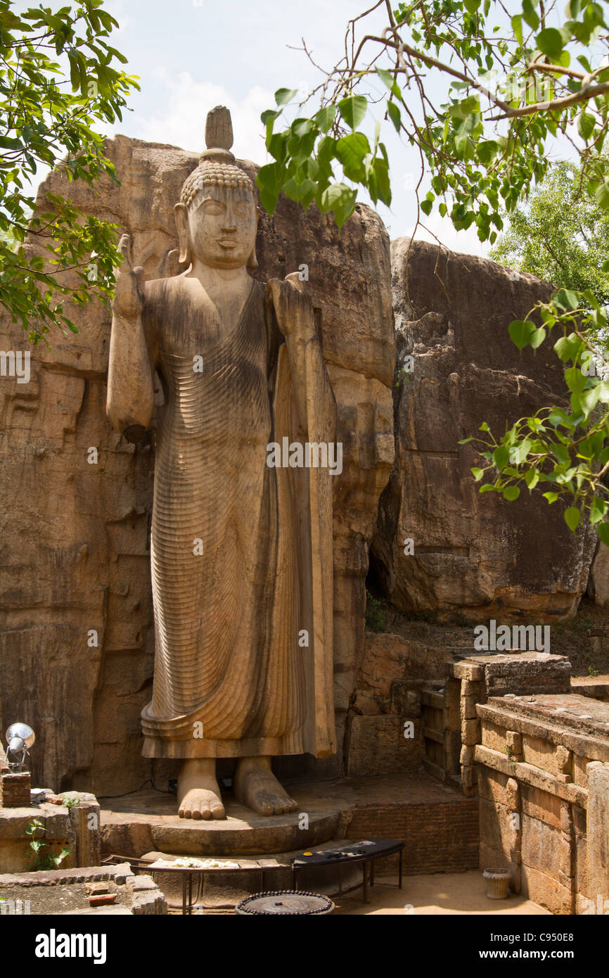The Aukana Buddha Stock Photo - Alamy