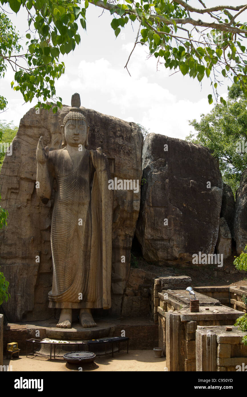 The Aukana Buddha Stock Photo - Alamy