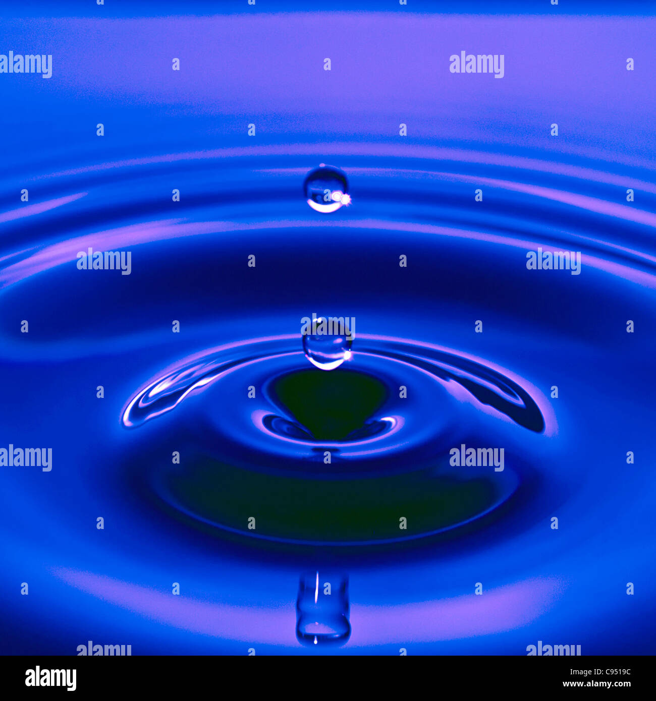 The close-up water drop wave Stock Photo - Alamy