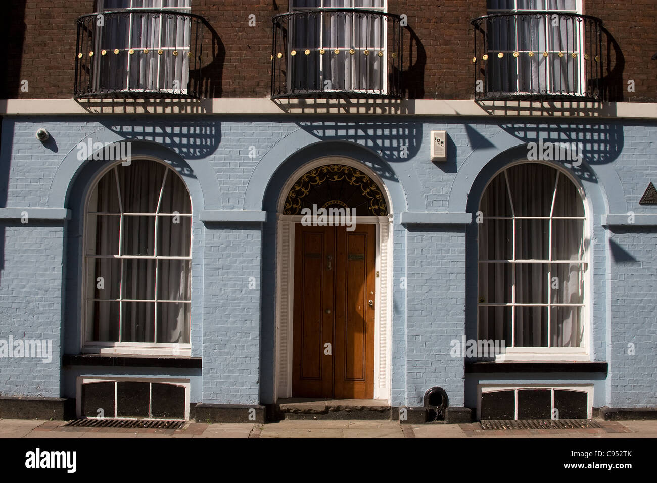 Georgian balcony hi-res stock photography and images - Alamy