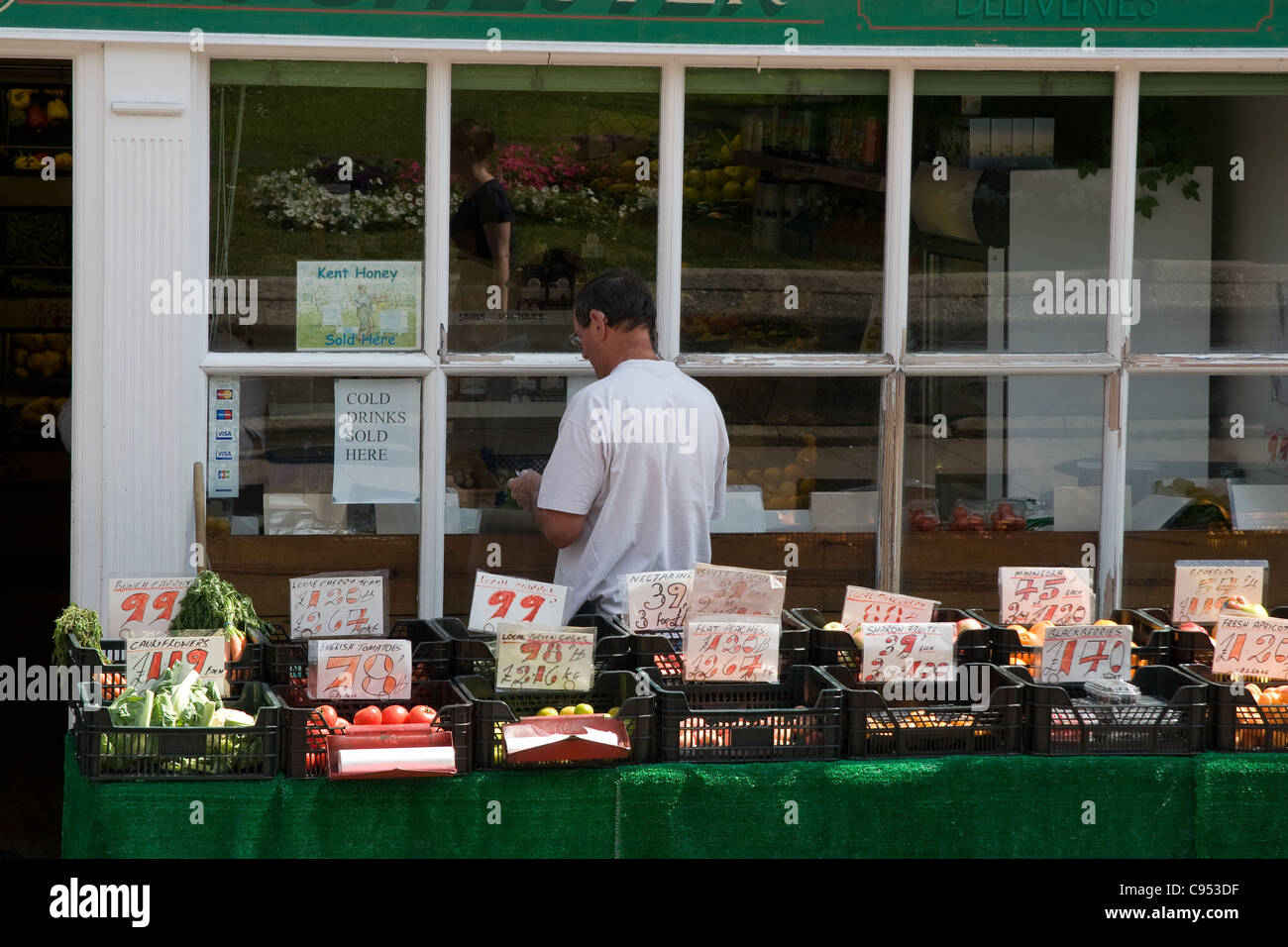 High street retailers hi-res stock photography and images - Alamy