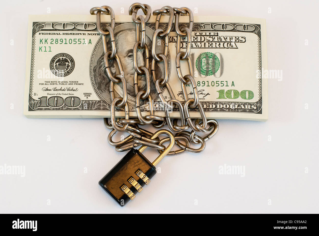 Dollar sign paper chain hi-res stock photography and images - Alamy