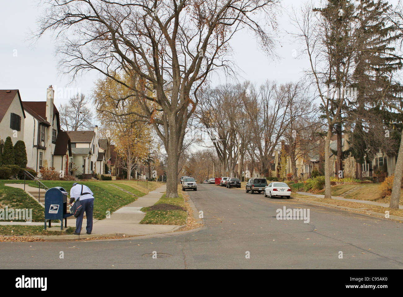 Picking up mail hi-res stock photography and images - Alamy