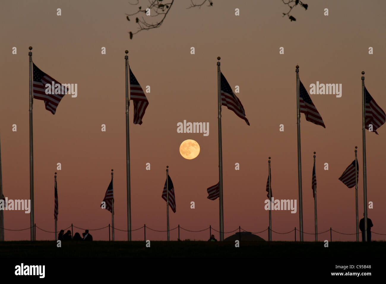 Washington monument moon hi-res stock photography and images - Alamy