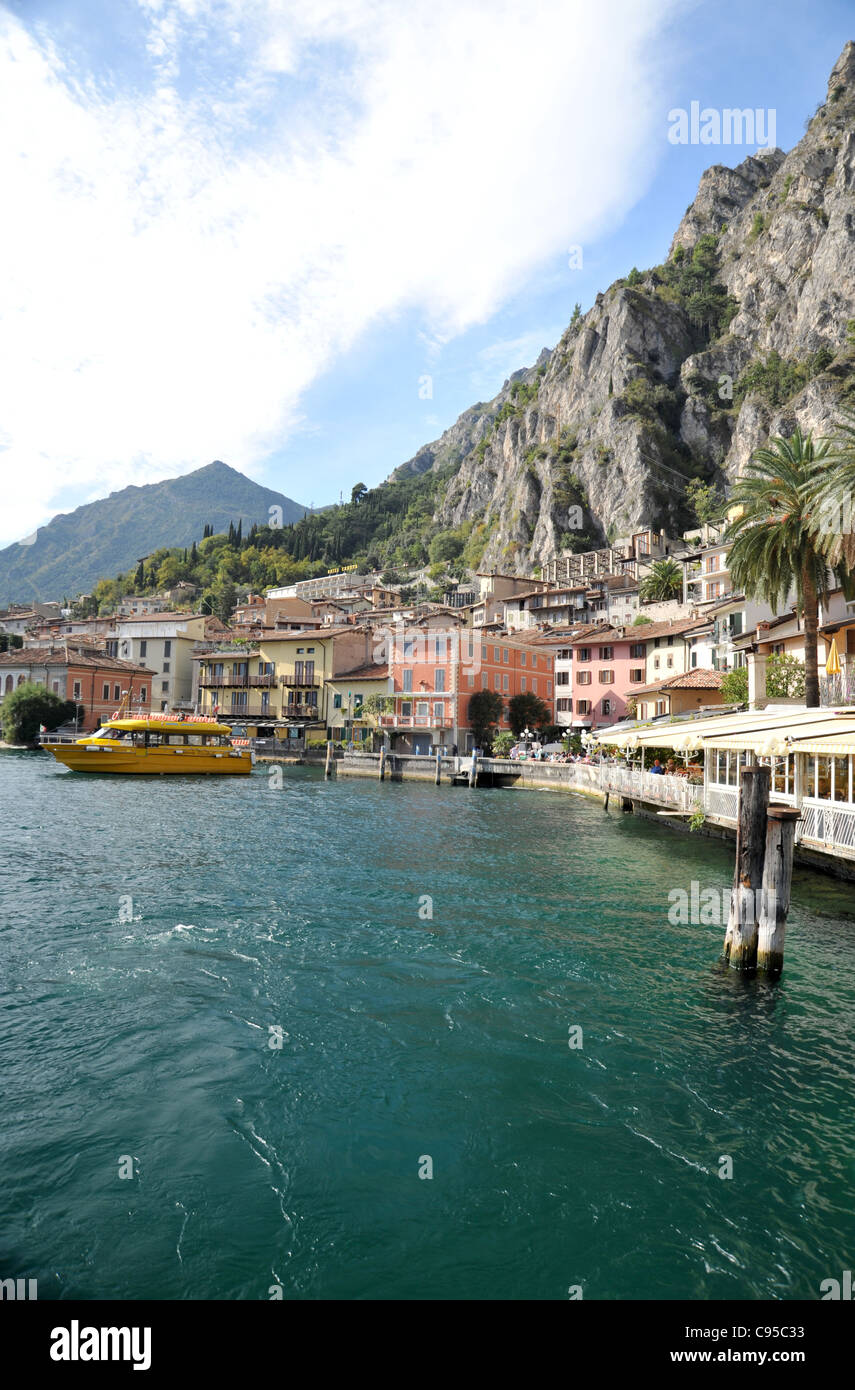 Limone town on the shore of Lake Garda Stock Photo - Alamy