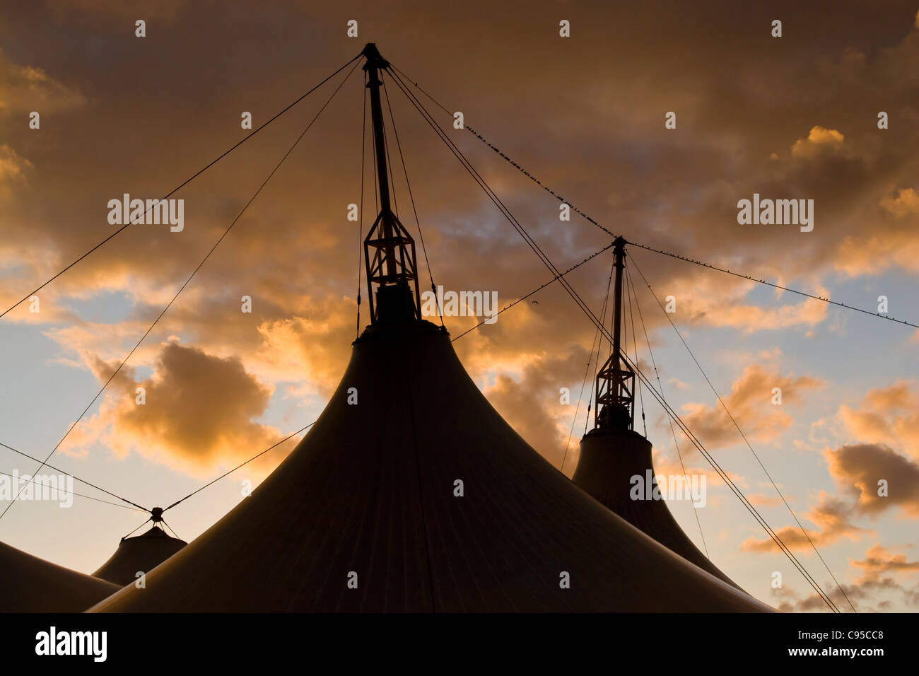 Sunset Over The Roofline Of The Skyline Pavilion At Butlins Skegness ...