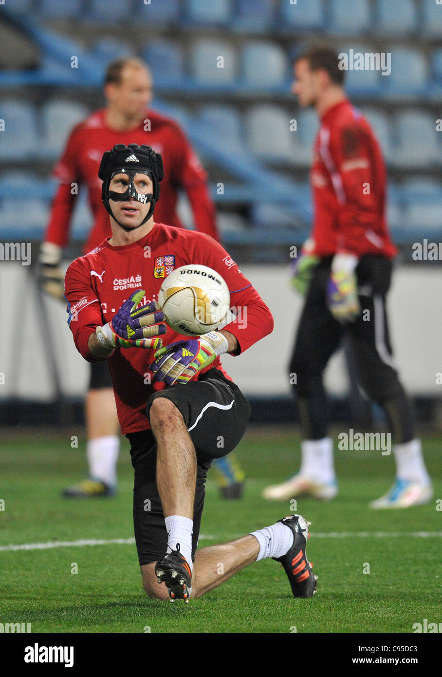 Czech national soccer goalkeeper Petr Cech during a practice session ...