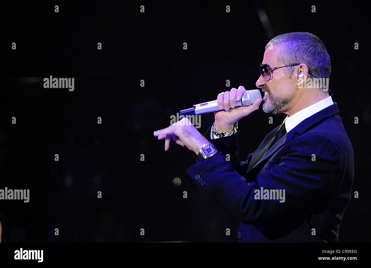 George michael hi-res stock photography and images - Alamy