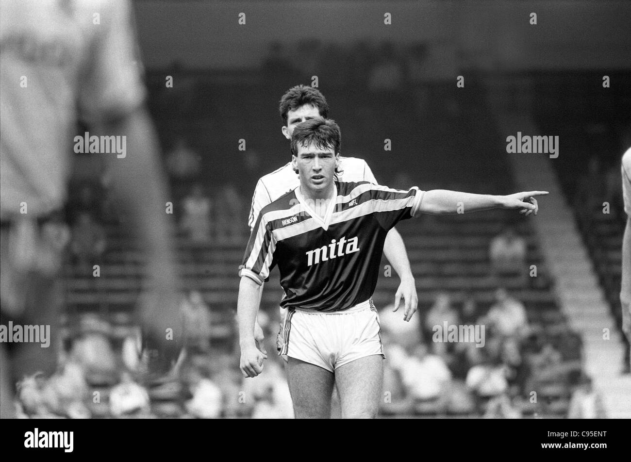 Warren aspinall 1987 hi-res stock photography and images - Alamy