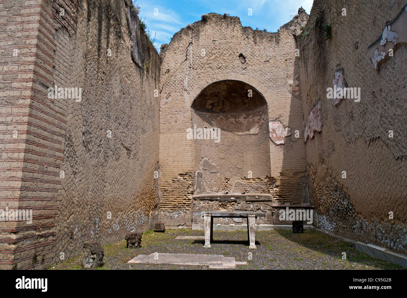 Marble platform hi-res stock photography and images - Alamy
