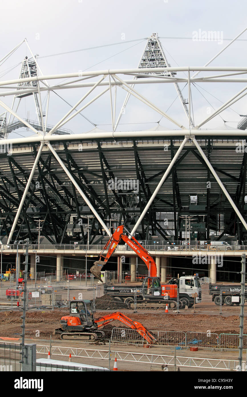 Olympic park stadium construction 2012 Stock Photo - Alamy