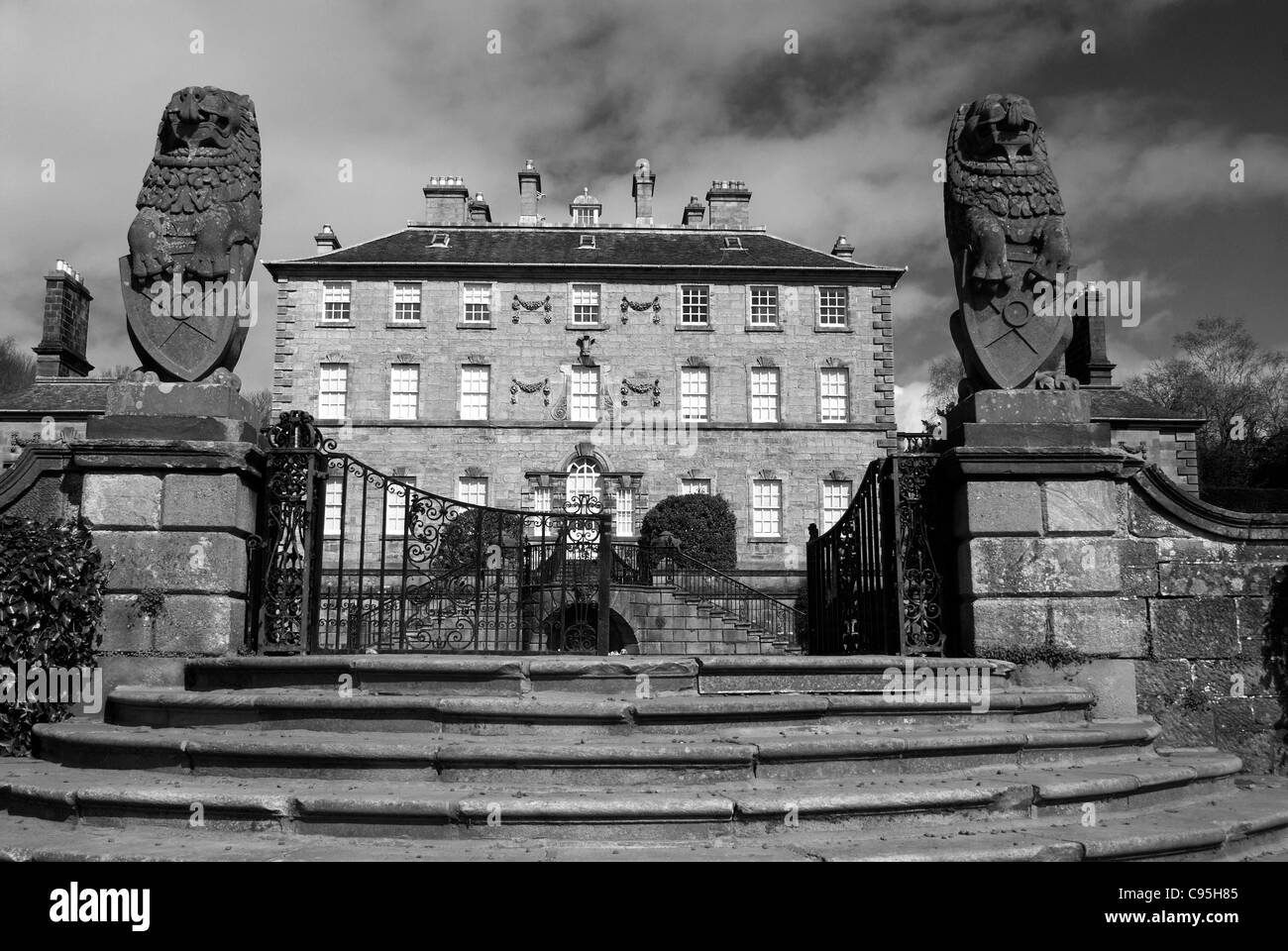 Pollock house hi-res stock photography and images - Alamy