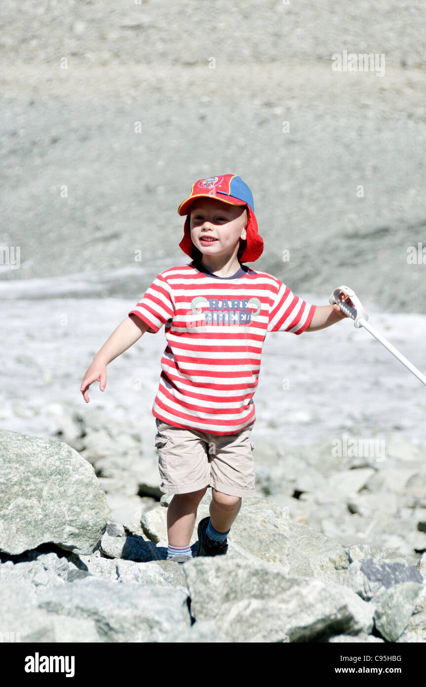 People walking to the Dix hut Switzerland Stock Photo - Alamy