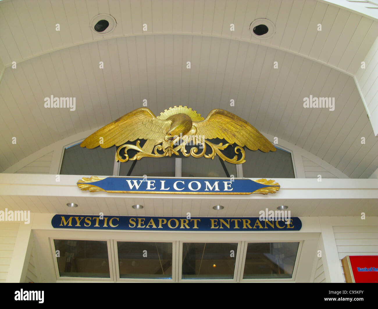 Welcome sign entrance historic hi-res stock photography and images - Alamy