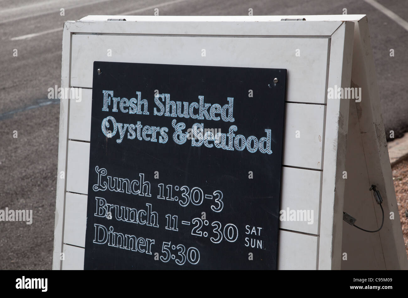 Seafood sign hi-res stock photography and images - Alamy