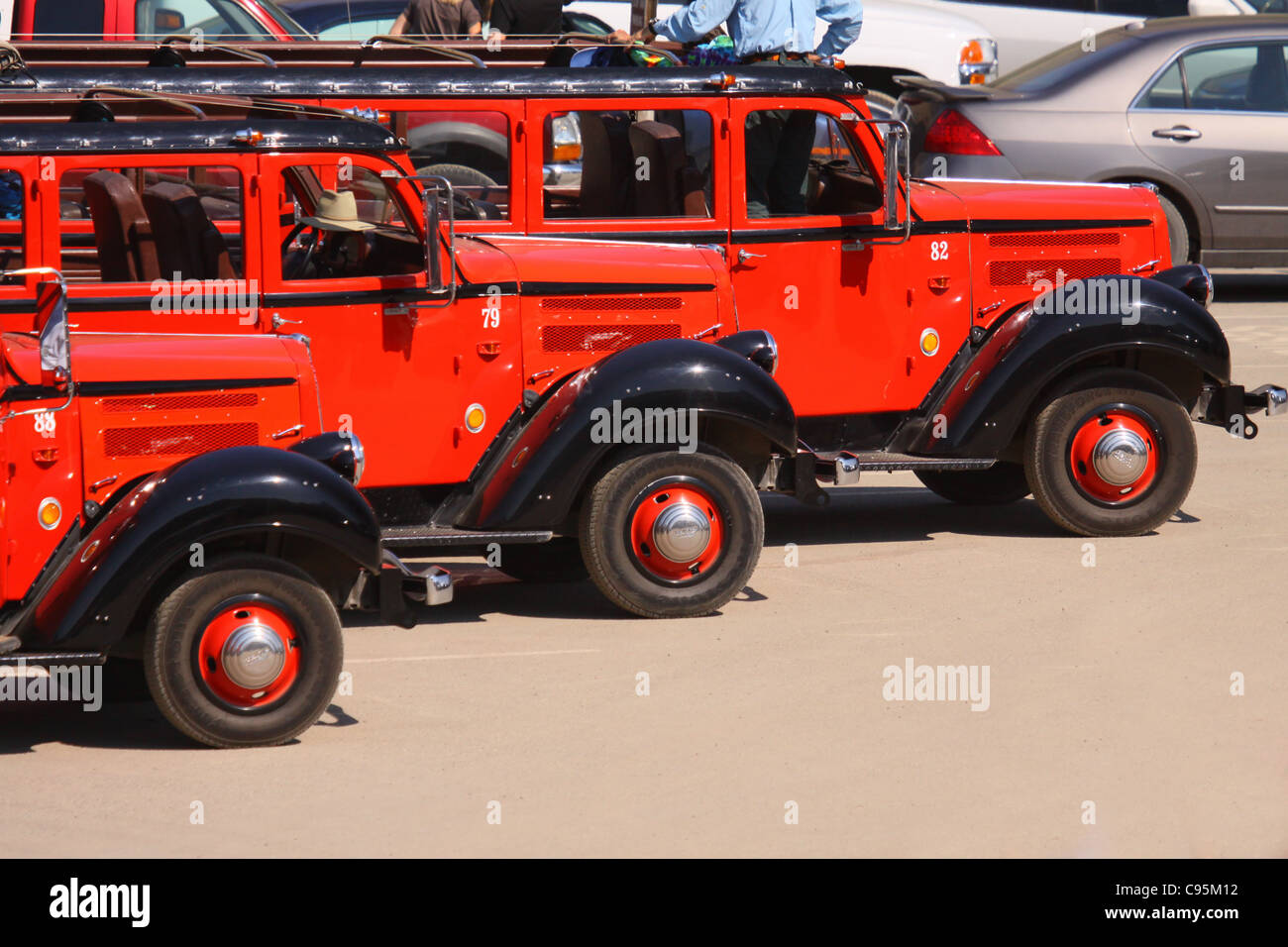 Red bus glacier national park hi-res stock photography and images - Alamy