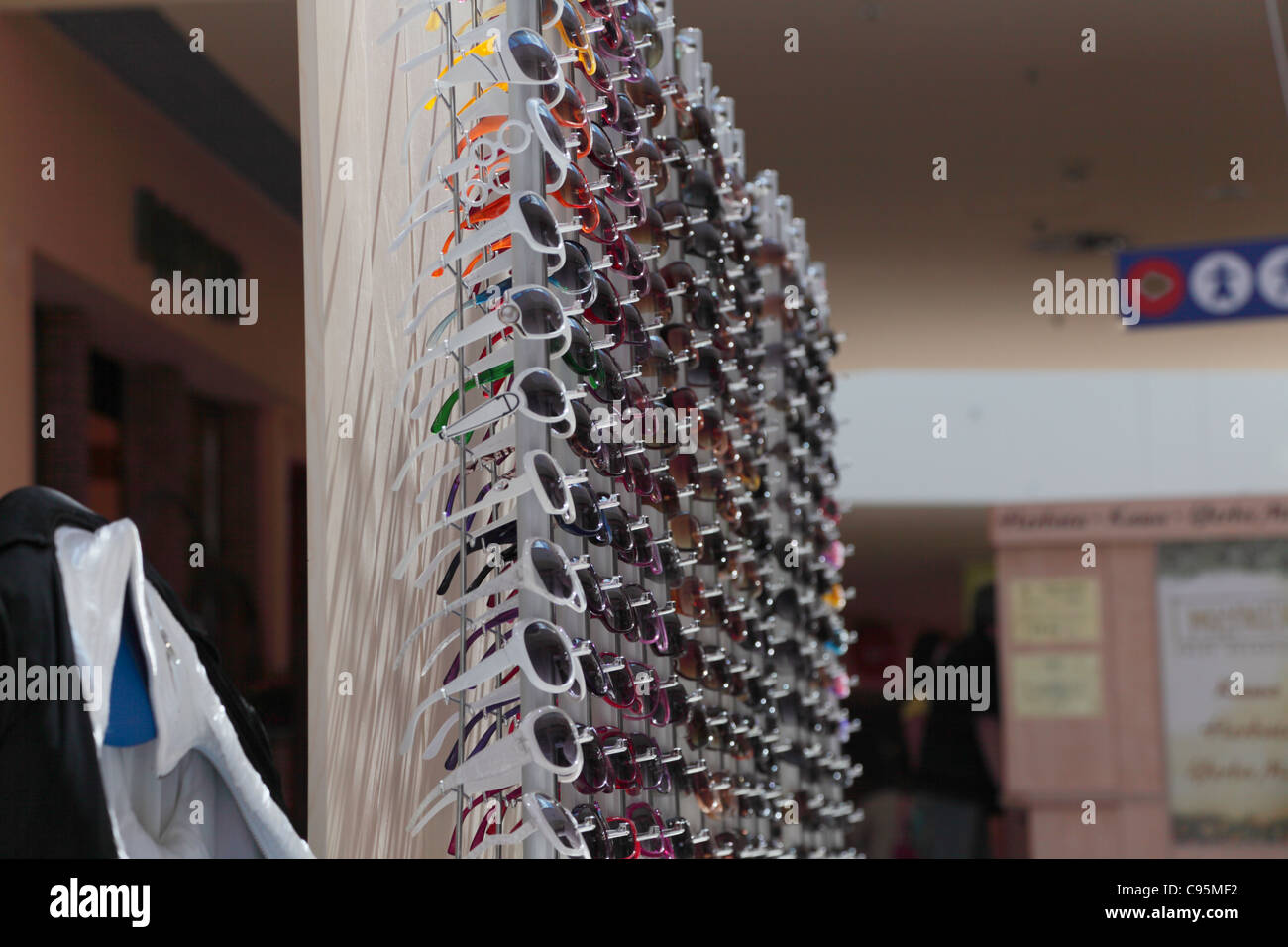 Eye glasses shop fashion eyeglasses Stock Photo - Alamy