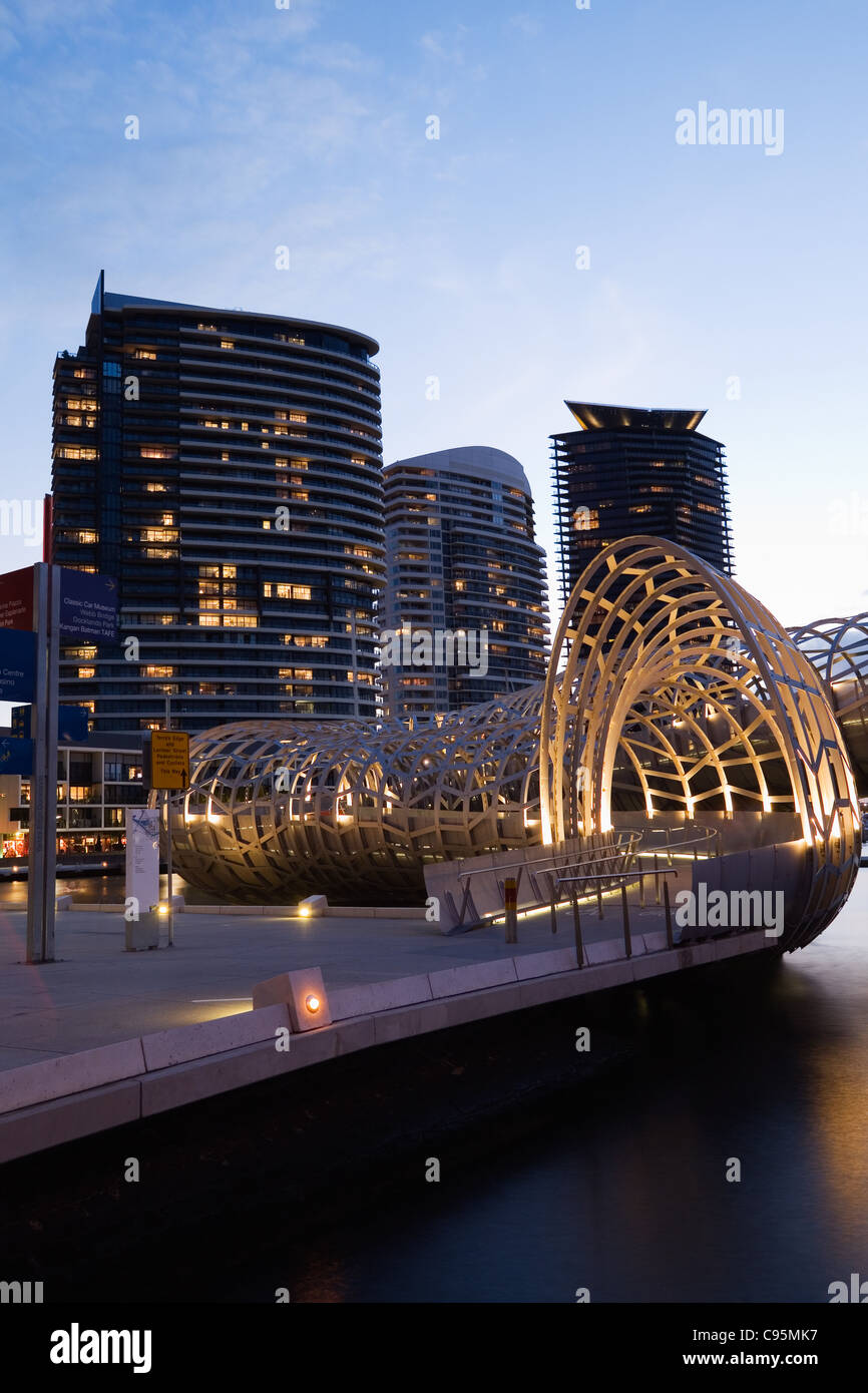 The Webb Dock Bridge in Melbourne's Docklands - its design inspired by ...