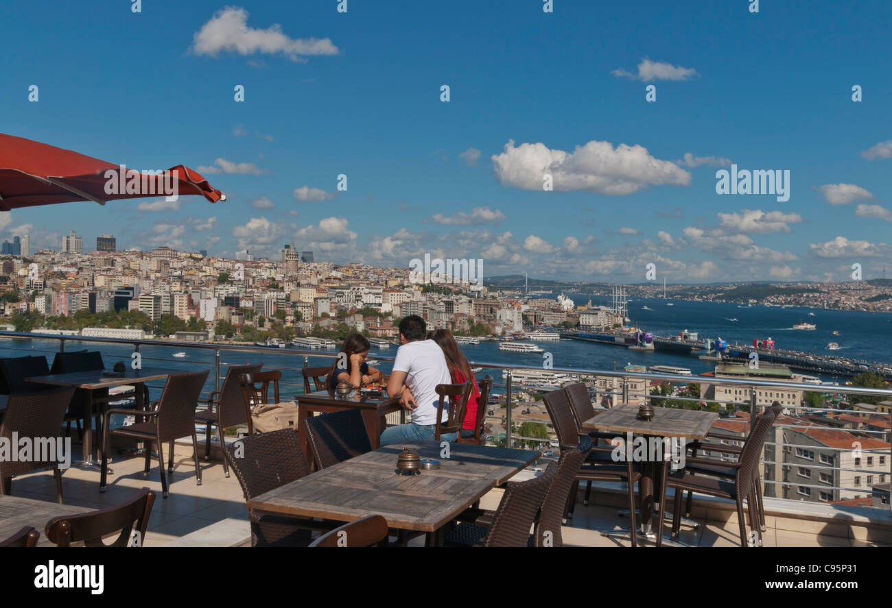 Istanbul bosphorus cafe hi-res stock photography and images - Alamy