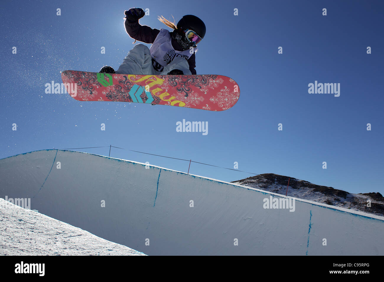 Snowboarder action in halfpipe hi-res stock photography and images - Alamy