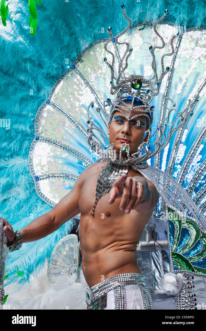 Male carnival dancer hi-res stock photography and images - Alamy