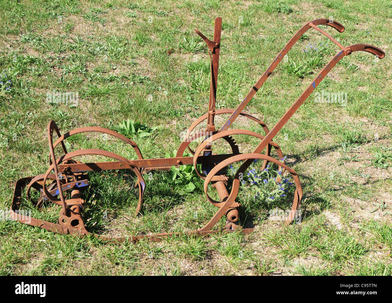 Spring tooth harrow hi-res stock photography and images - Alamy