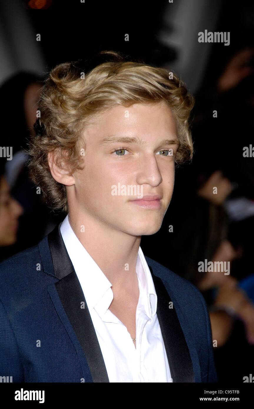 Cody Simpson at arrivals for The Twilight Saga: Breaking Dawn - Part 1 ...