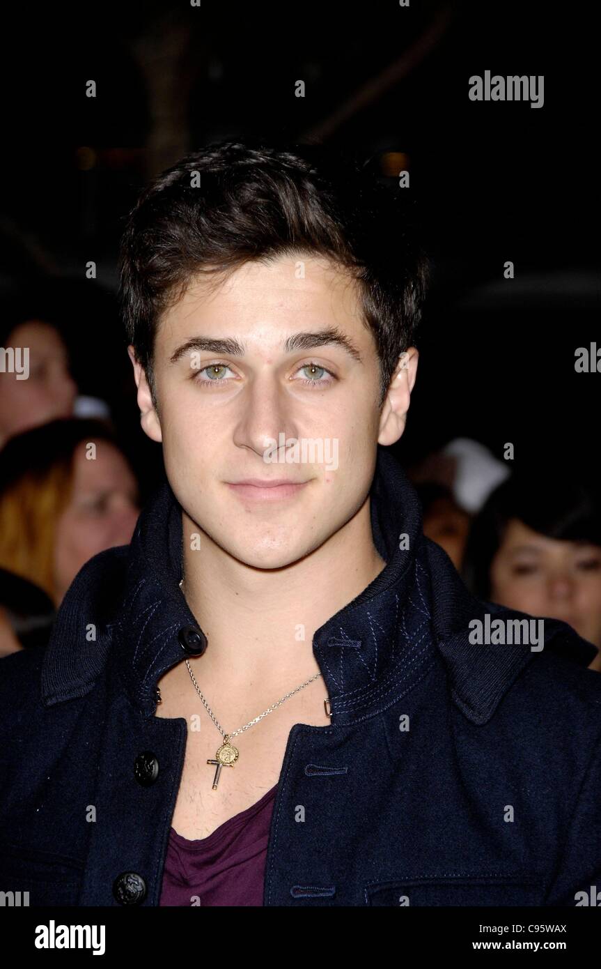 David Henrie at arrivals for The Twilight Saga: Breaking Dawn - Part 1 ...