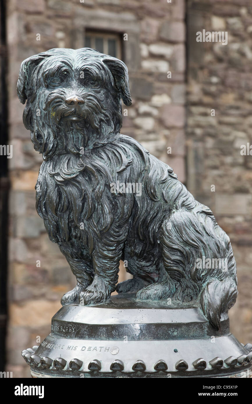 Scotland, Edinburgh, Greyfriars Bobby Statue Stock Photo - Alamy