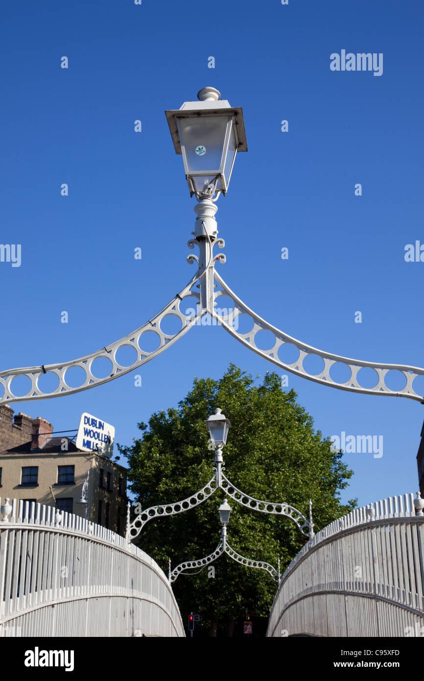 Republic of Ireland, Dublin, Halfpenny Bridge Stock Photo - Alamy