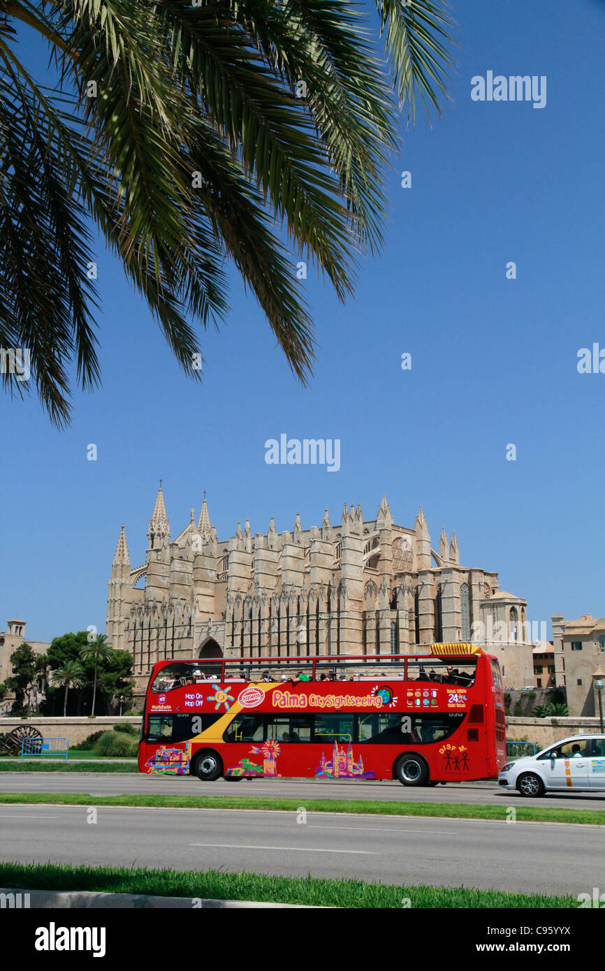 Bus mallorca hi-res stock photography and images - Alamy