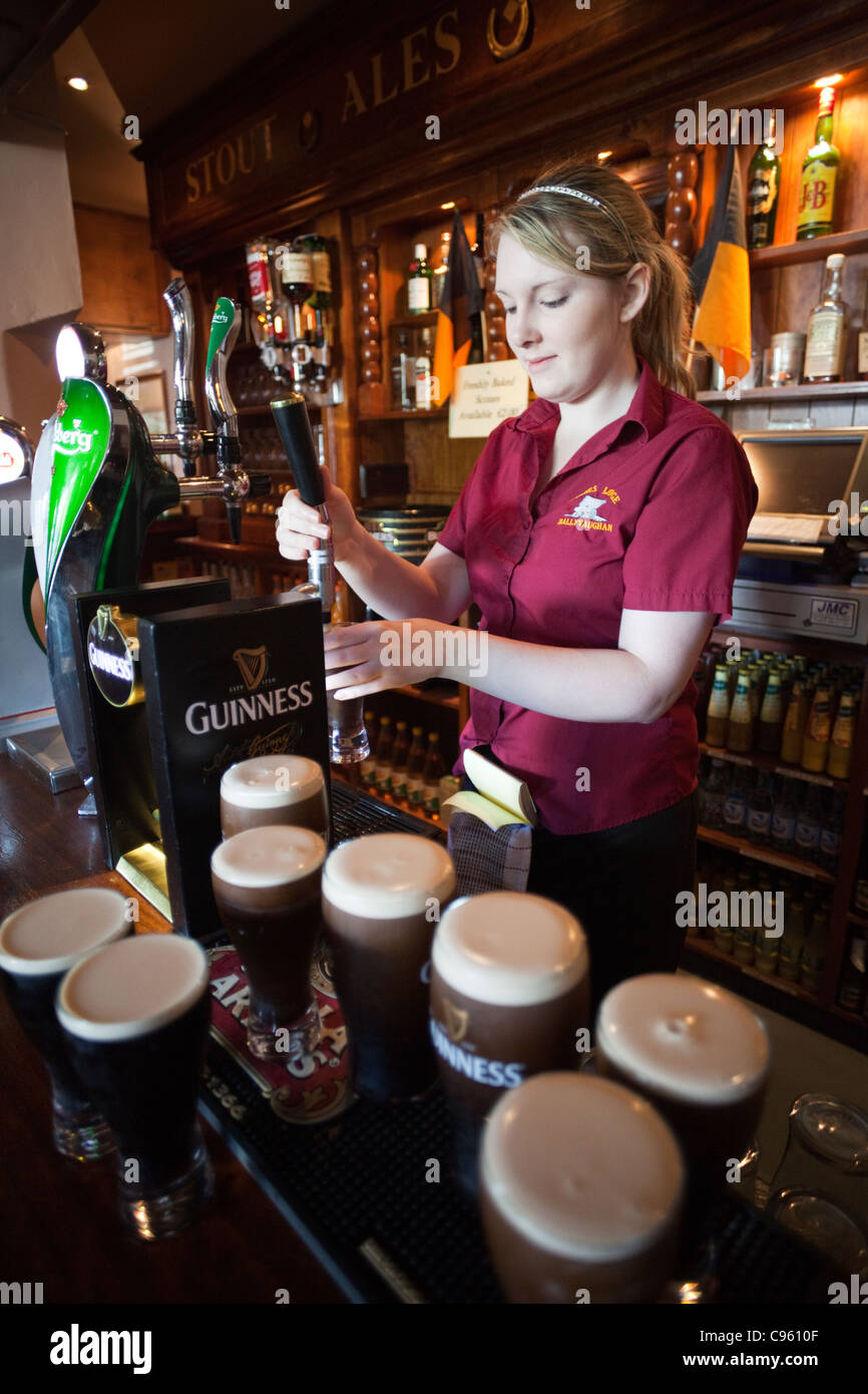 Barmaid pint hi-res stock photography and images - Alamy