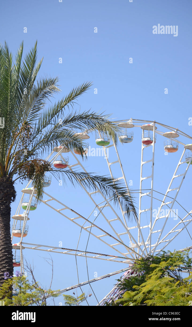 Amusement Park - Ferris wheel Stock Photo - Alamy