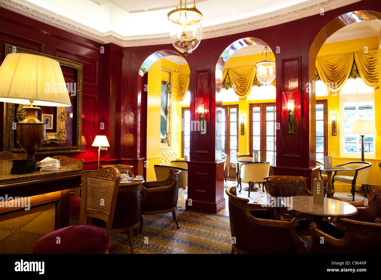 The goring hotel royal hi-res stock photography and images - Alamy