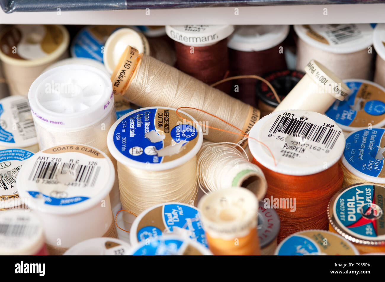 Spools of thread Stock Photo - Alamy